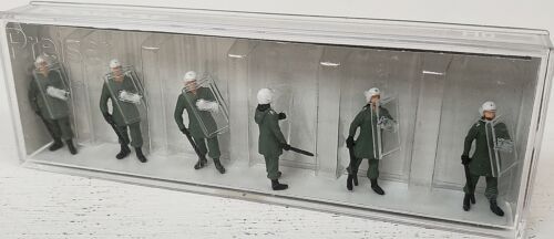 BGS Operation Suit, Defence Position, FRG - 1:87 (H0) - HobbyPlastik.dk